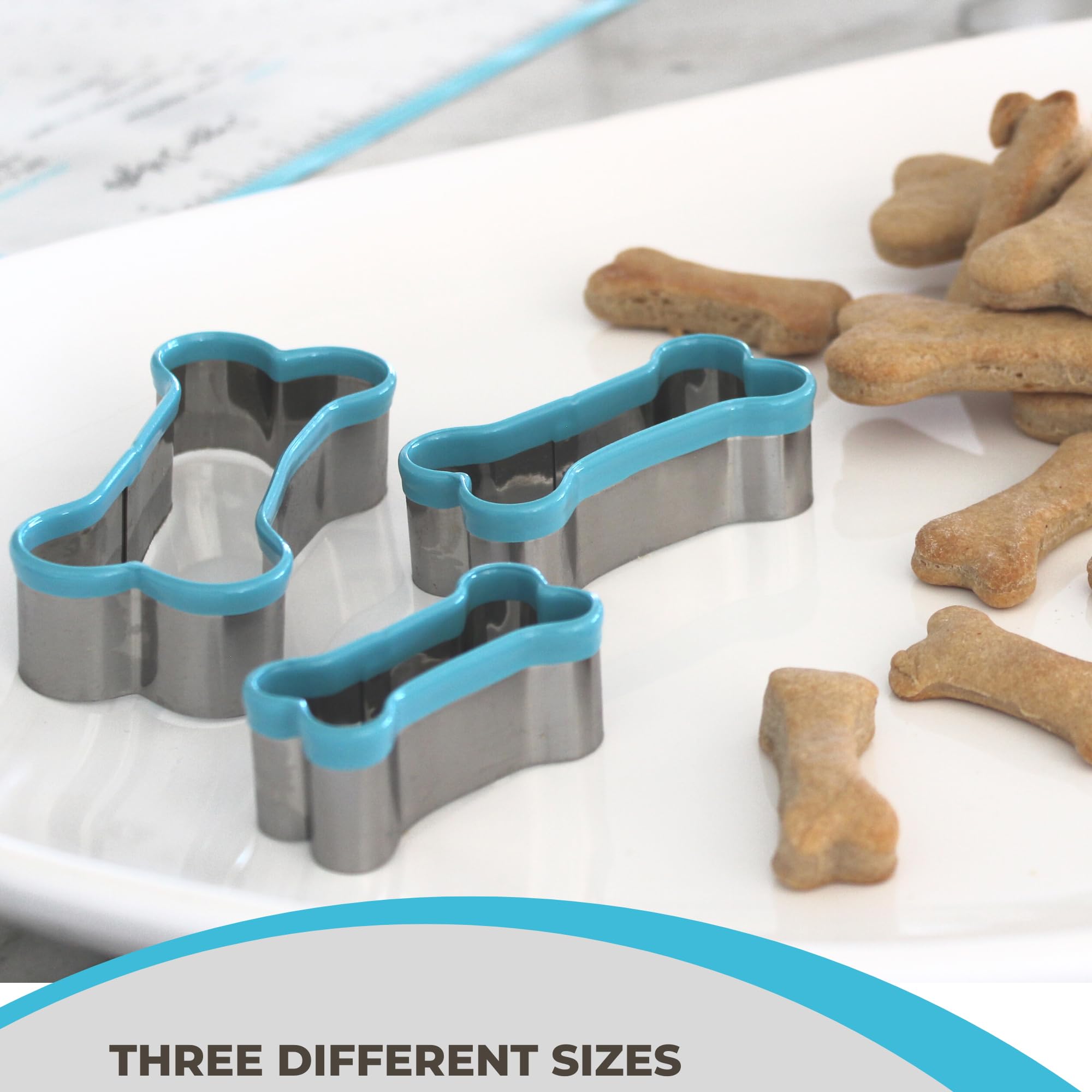 Simply Unleashed 3 Piece Dog Bone Cookie Cutter Set with PVC Coating for Homemade Dog Treats, Biscuits, Fondant, Pastries, Sandwich Shapes, Kids Crafts