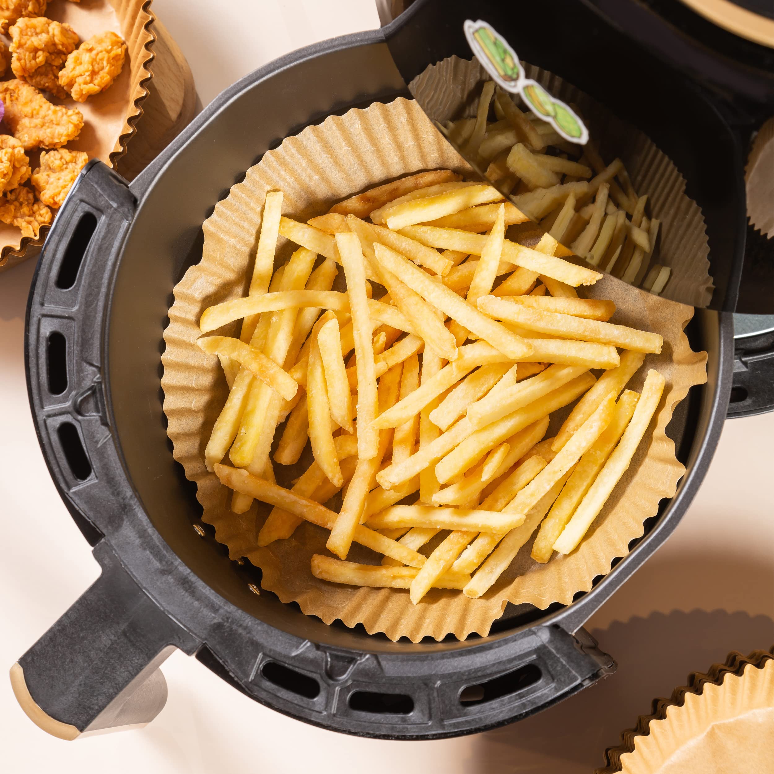 MadMedic Air Fryer Liners Disposable 6 in 8 in 9 in Air Fryer Paper Liner 7.9 Inch Rounded Nonstick Parchment Paper Oil Proof Air Fryer Paper Liners for 4Qt to 8 Qt Ninja Air Fryer AF101 AF150 AF161