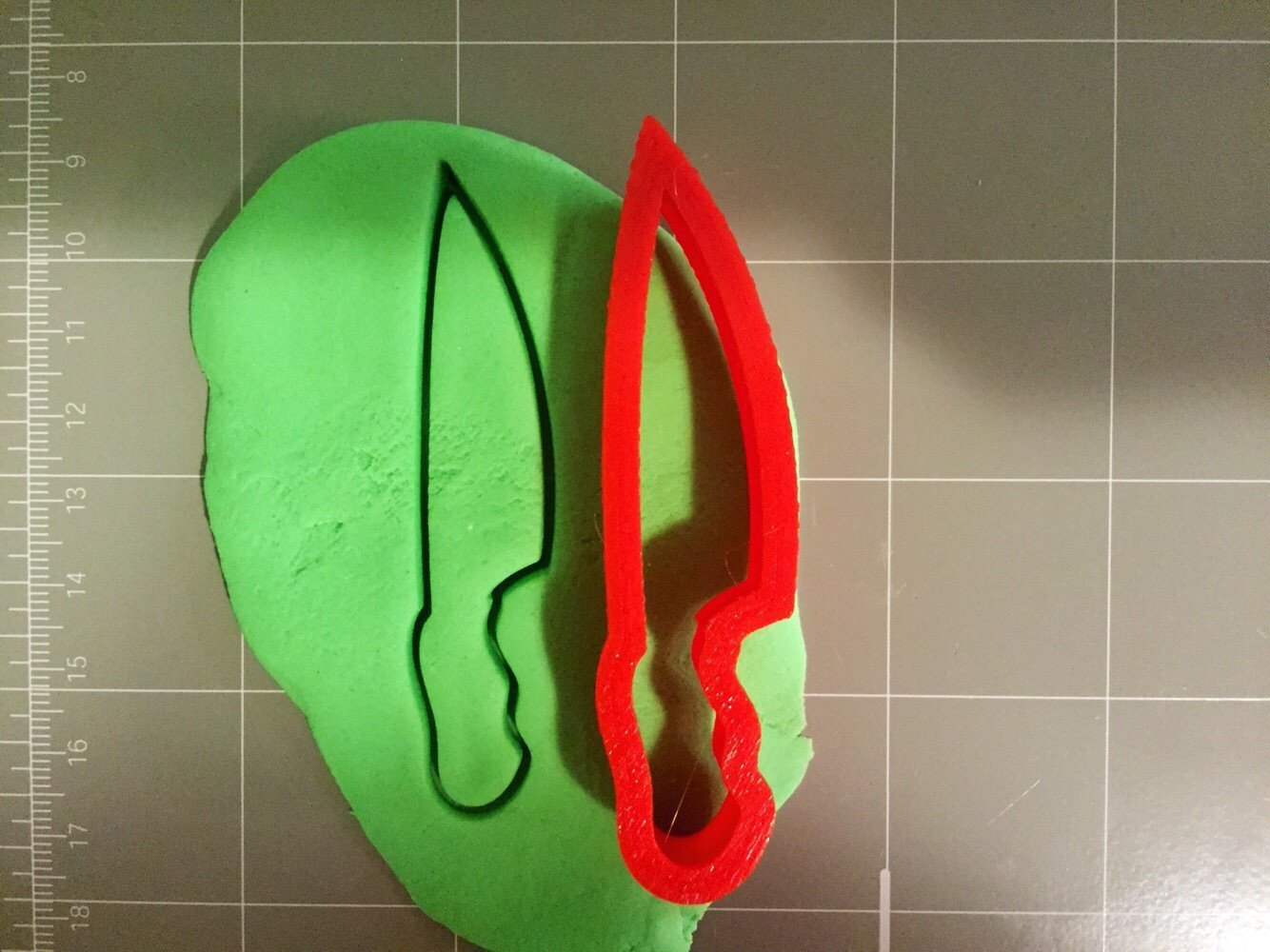 Knife Cookie Cutter (4 Inch)