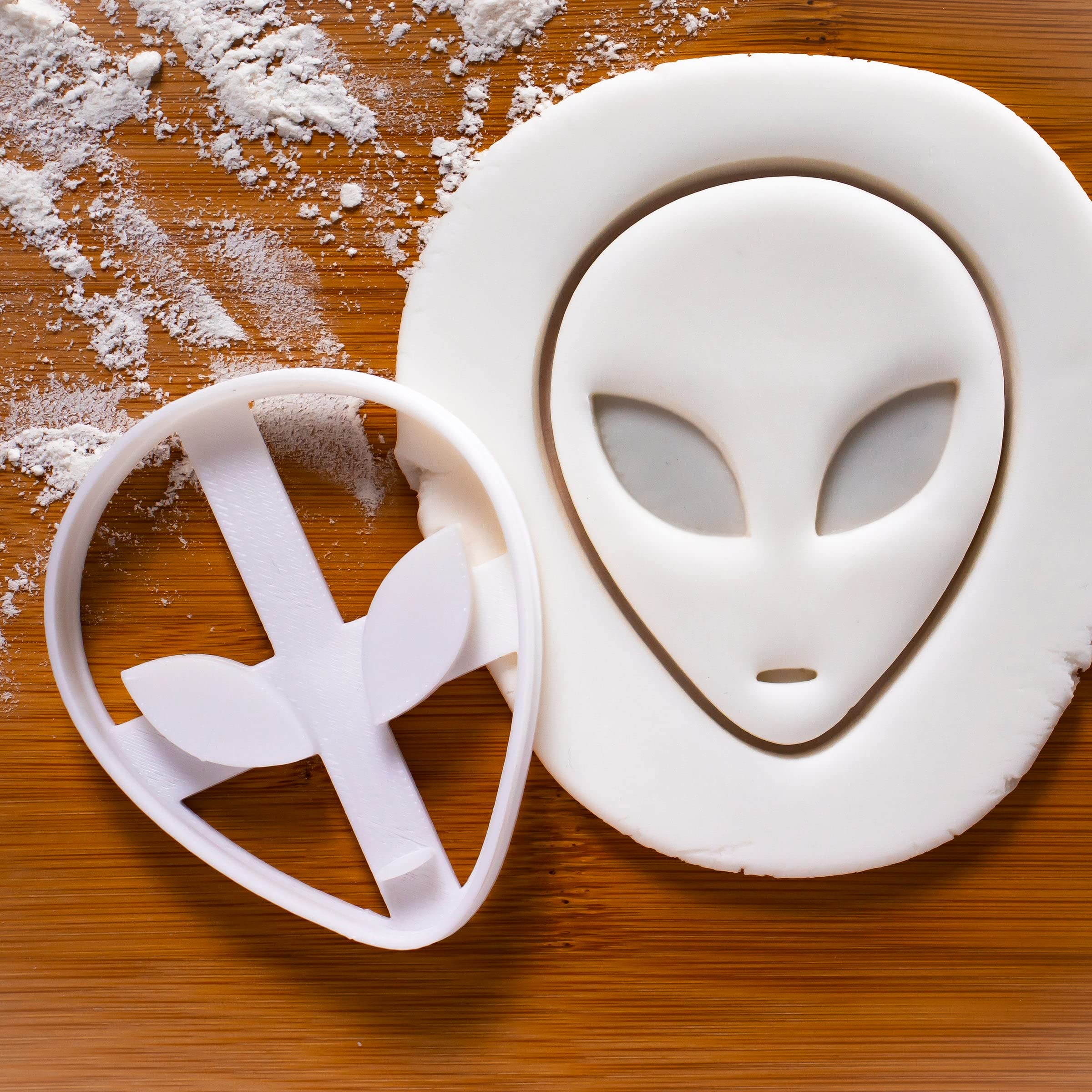 Alien cookie cutter, 1 piece - Bakerlogy