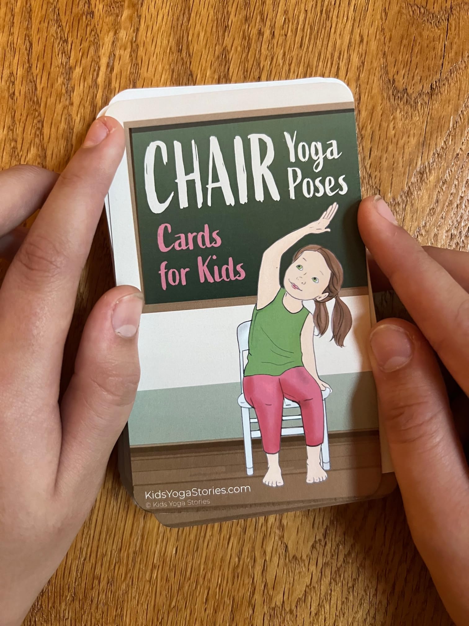 Kids Yoga Stories Chair Yoga Poses Cards for Kids: Short Movement Breaks for Calm and Focus in Classroom, Play Therapy or Calm Down Corner