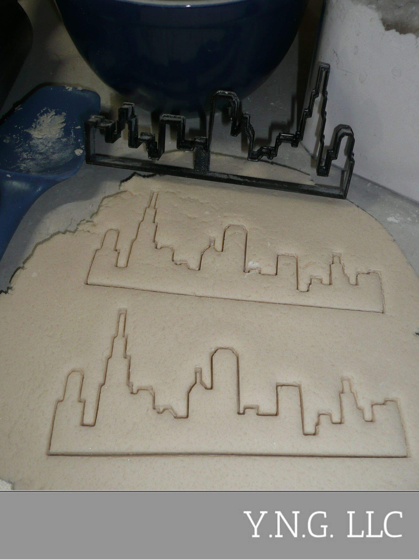 CHICAGO SKYLINE SILHOUETTE WINDY CITY SKYSCRAPERS COOKIE CUTTER MADE IN USA PR3370