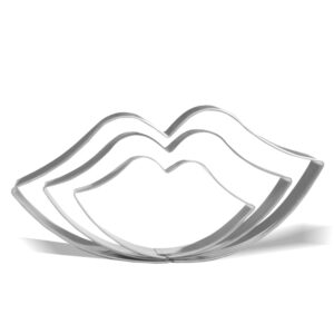 keewah lips kiss cookie cutter set - 5.7”,4.6”,3.3” - 3 piece - stainless steel