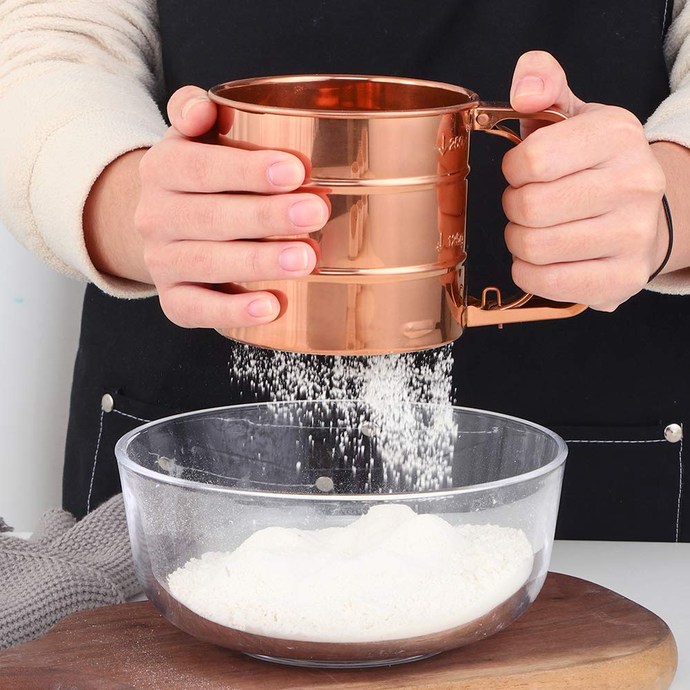 QIBOORUN Stainless Steel Sieve Cup Powder Flour Baking Tool Icing Sugar Mesh Sieve Colander Crank Sifter With Measuring Scale Baking Flour Sifter, 1-Cup Capacity -Rose Gold