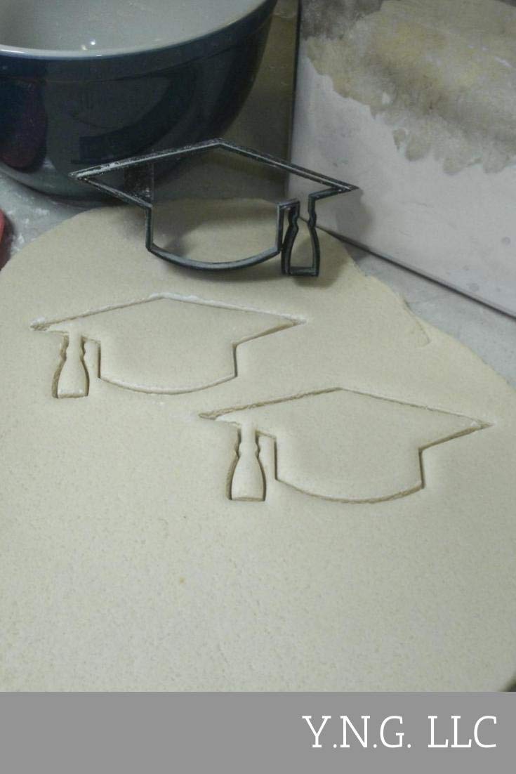 GRADUATION KIT DIPLOMA CAP TASSEL GOWN ROBE GRAD ALUMNI SET OF 3 COOKIE CUTTERS USA MADE PR1230