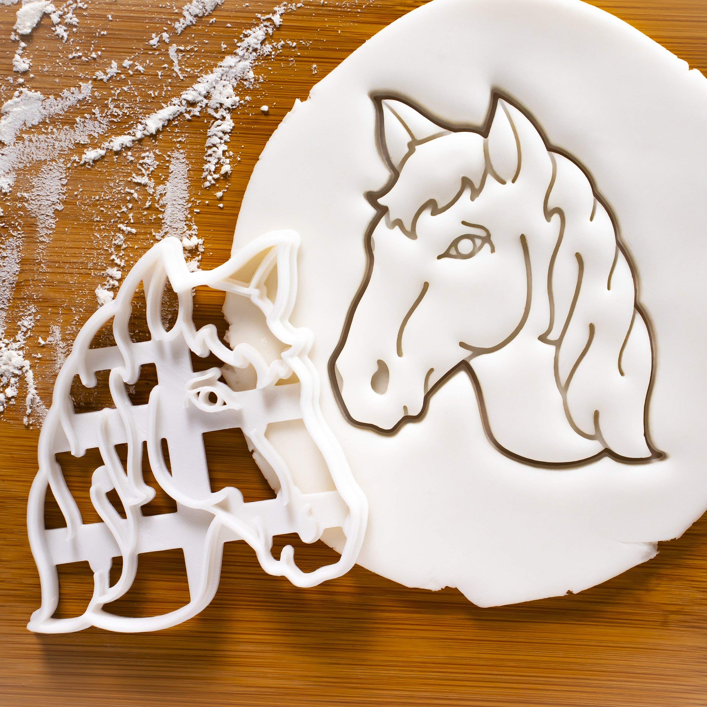 Set of 2 Horse cookie cutters (Designs: Horse Head and Horse Running), 2 pieces - Bakerlogy