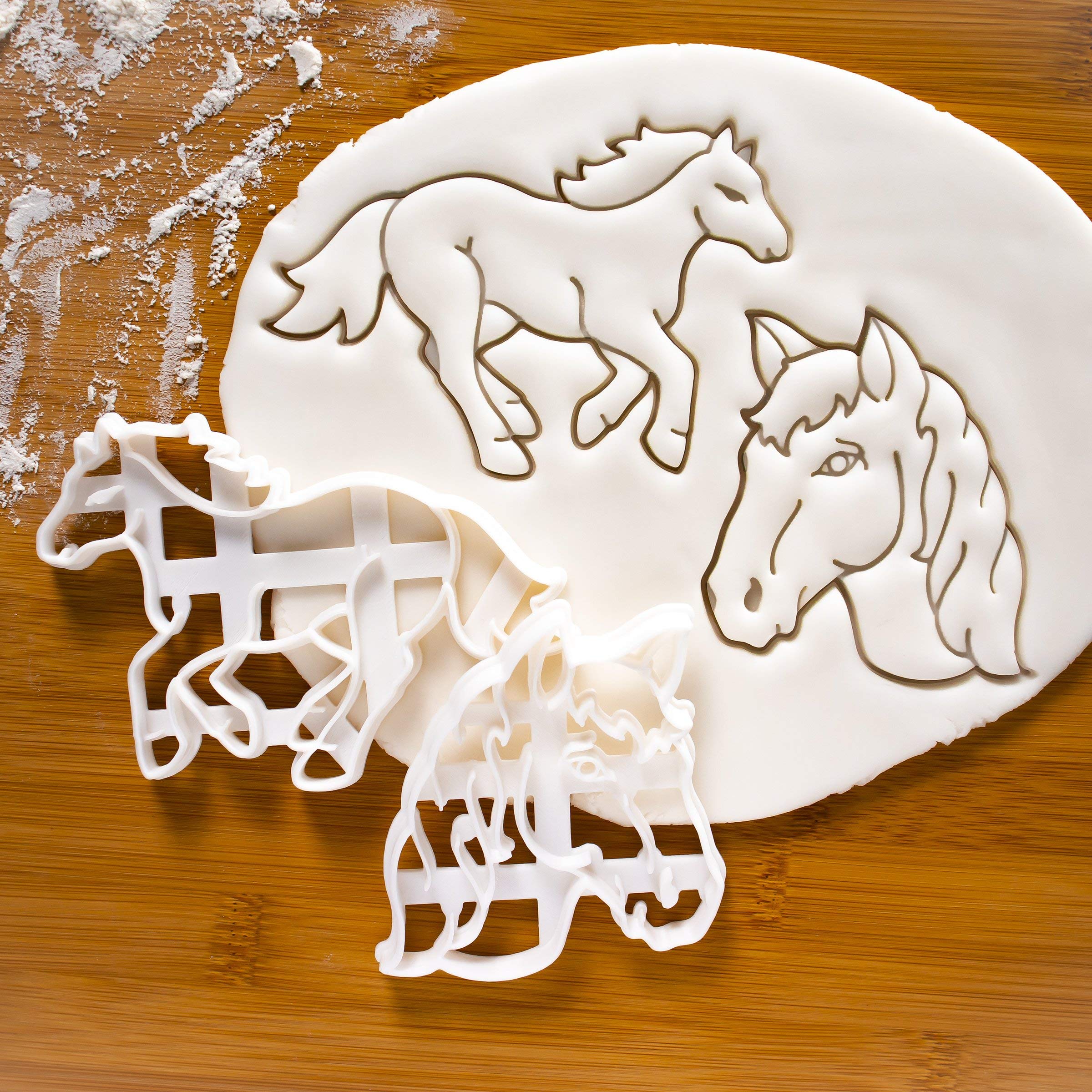 Set of 2 Horse cookie cutters (Designs: Horse Head and Horse Running), 2 pieces - Bakerlogy