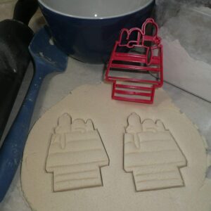 INSPIRED BY SNOOPY ON DOGHOUSE DOG HOUSE DETAILED COOKIE CUTTER MADE IN USA PR3975