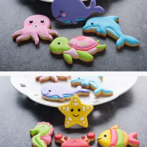 Cookie Cutters 8 Pieces Biscuit Sandwich Cutter Dolphin Whale Octopus Fish Shapes Vegetables Fruits Bread Crust Slicer Kit for Kids Bento Lunch Box