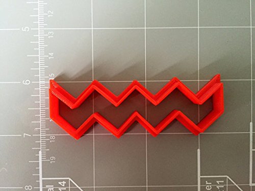 Chevron Cookie Cutter (4 Inch)