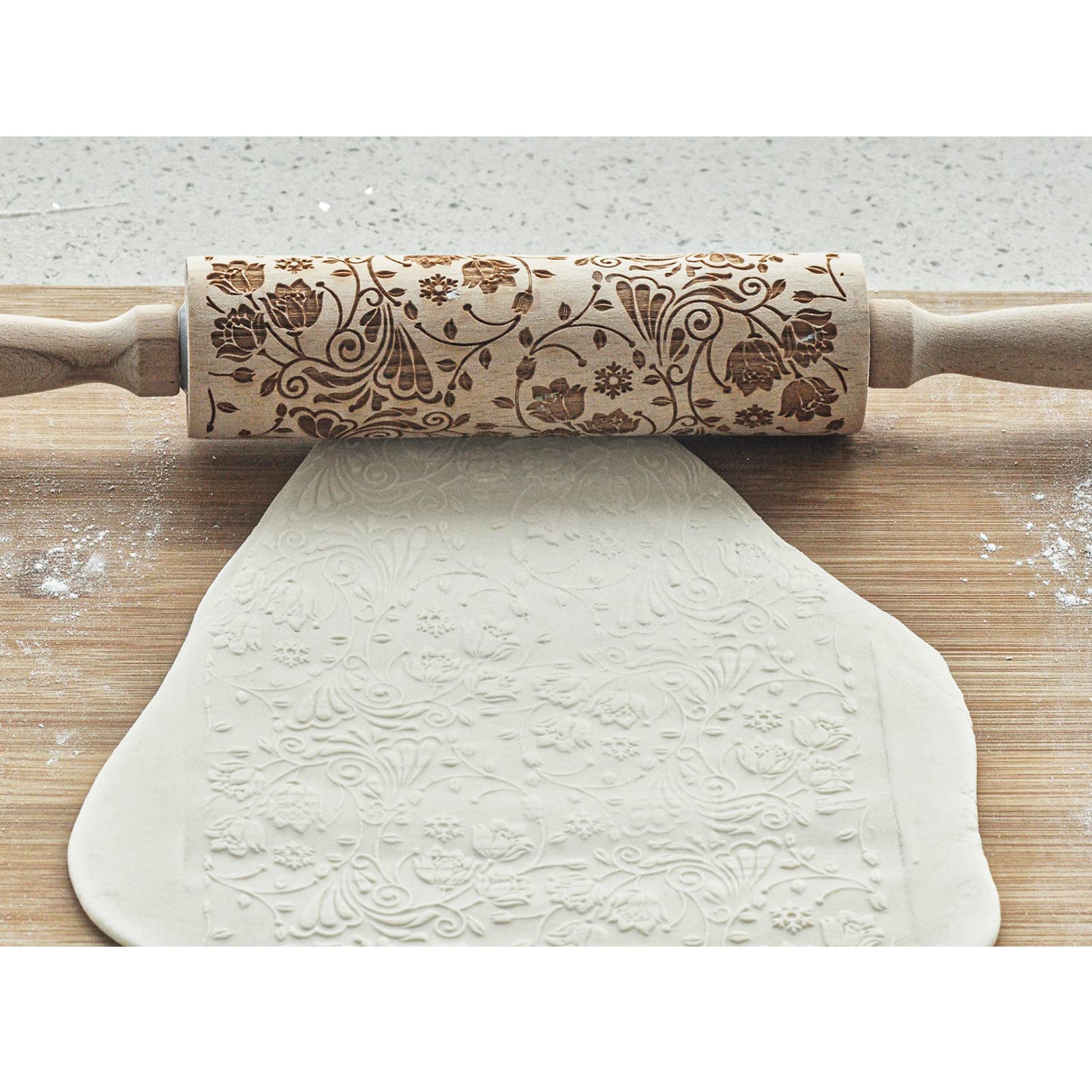 Cosybeau Embossed Rolling Pins for Christmas Baking, 17 inch Large Wooden Roller Pin with Designs Pattern, Best Gift for Wedding, Holiday, Mother, Friends (Lotus)