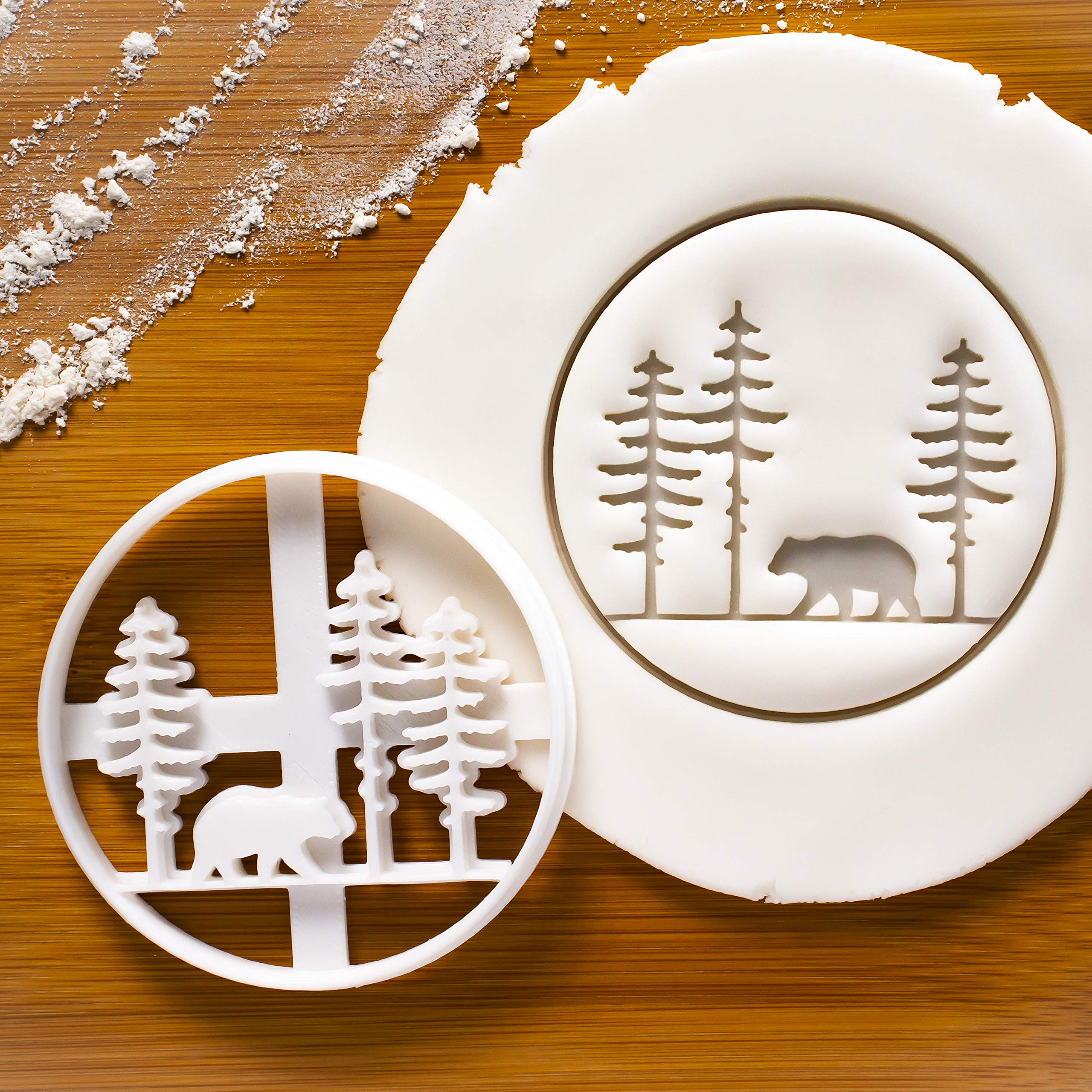 Set of 2 Forest Animal cookie cutters (Designs: Moose and Bear), 2 pieces - Bakerlogy