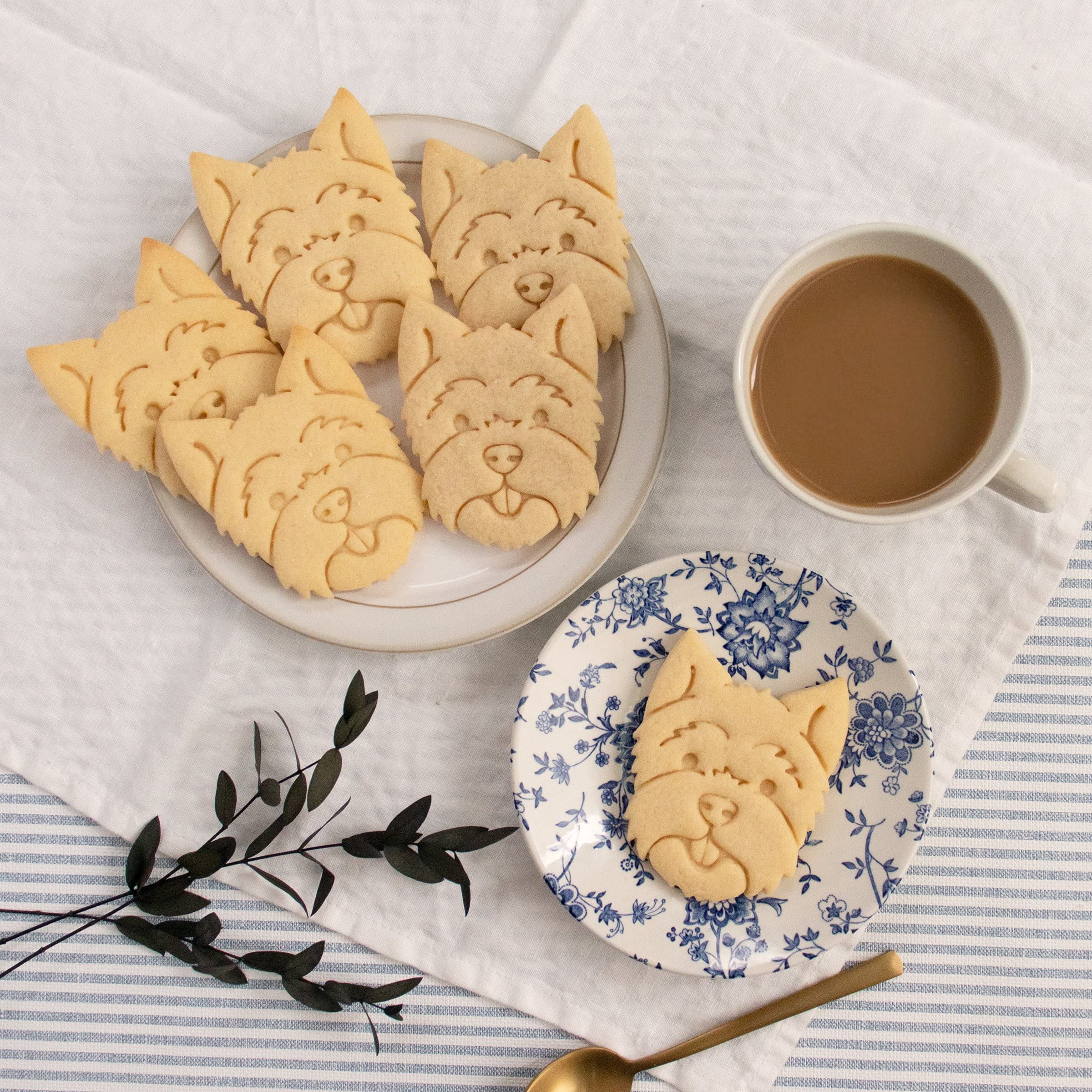 Set of 2 West Highland White Terrier cookie cutters (Design: Face and Silhouette), 2 pieces - Bakerlogy