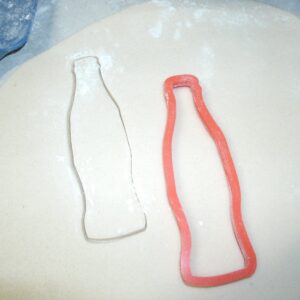 SODA POP BOTTLE VINTAGE COOKIE CUTTER BAKING TOOL MADE IN USA PR631