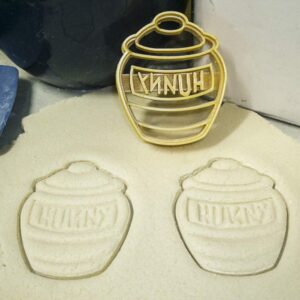 WINNIE THE POOH ADVENTURE THEME BALLOON HUNNY HONEY POT SET OF 4 COOKIE CUTTERS MADE IN USA PR1064