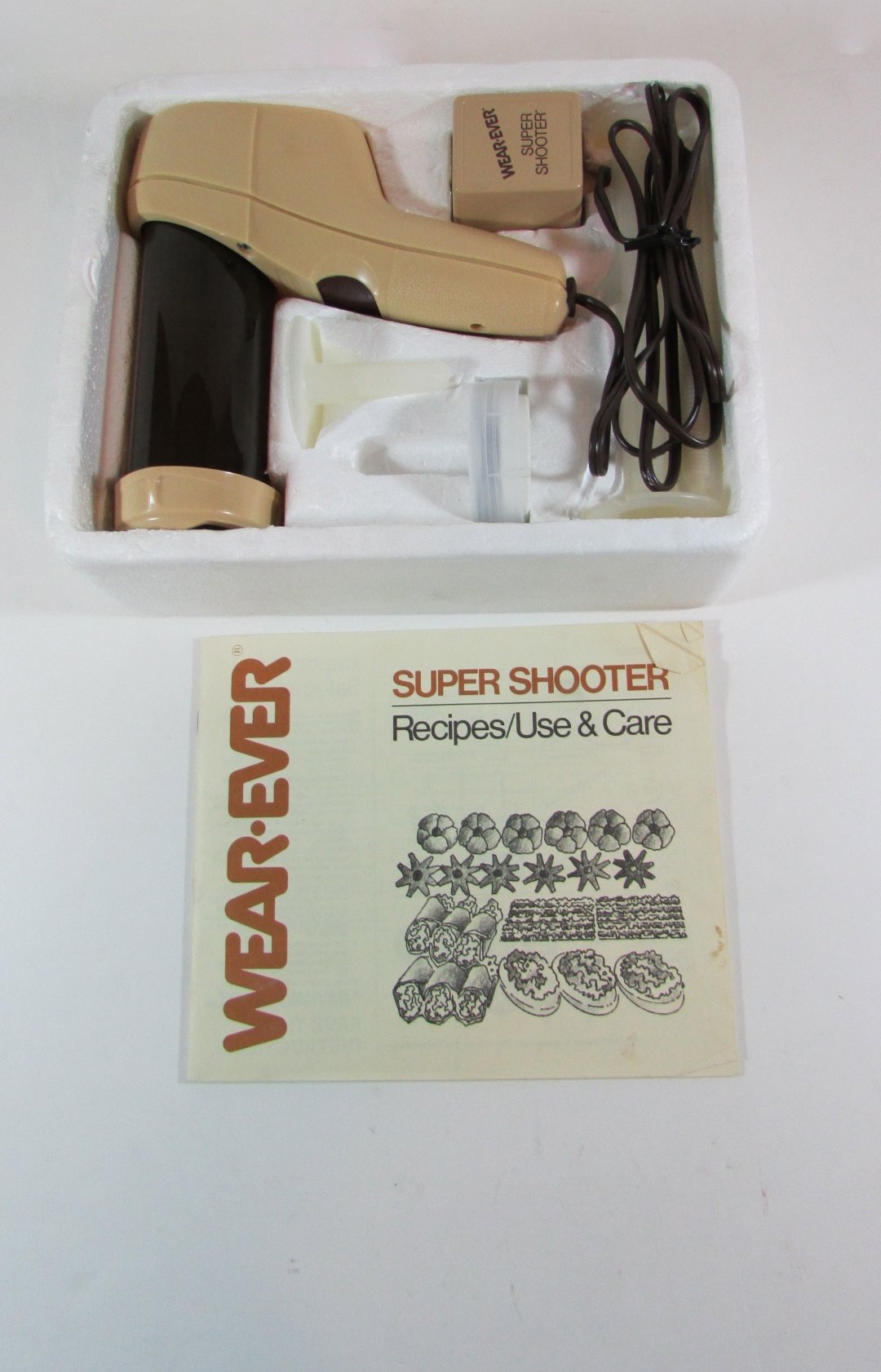 Vintage Wear-Ever Super Shooter Electric Cookie Press Candy Maker Vegan 70123