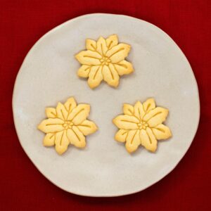 Poinsettia Flower cookie cutter, 1 piece - Bakerlogy