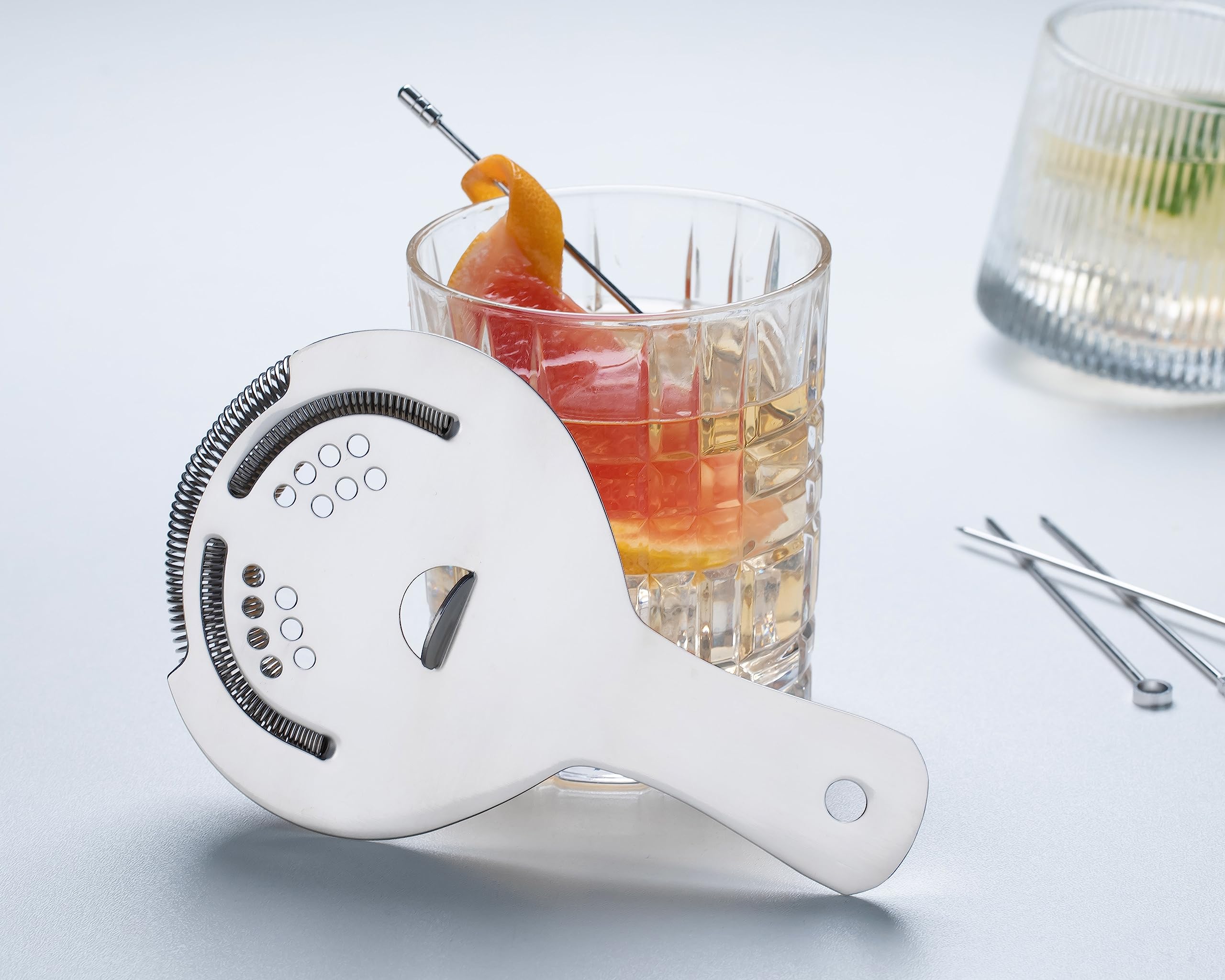 Derrison Hawthorne Strainer, Stainless Steel Cocktail Strainer with High Density Spring for Professional Bartenders and Mixologists, Mirror Polished, One Strainer