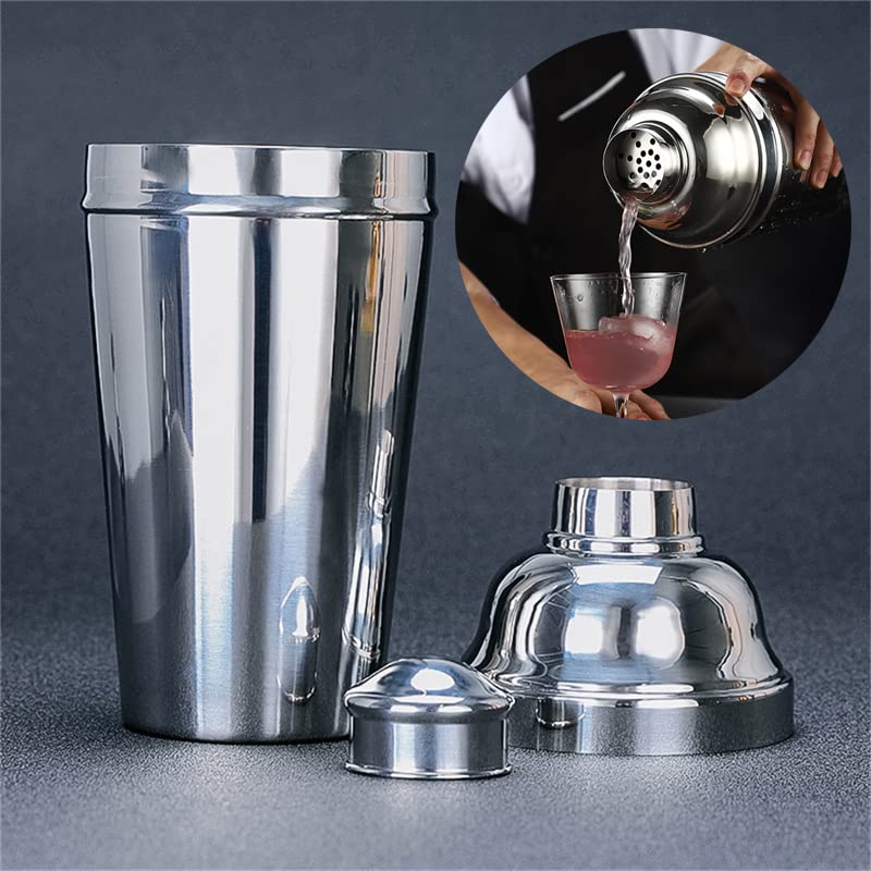 Cocktail Shaker, 60oz Martini Shaker,Drink Shaker Built-in Strainer,1.8L Stainless Steel Large Drink Shaker with Strainer for Bartending Bartender Shaker Margarita Mixer