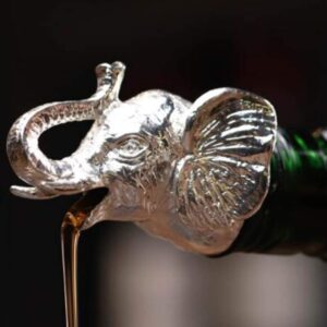 Luxshiny Animal Head Pourer Alloy Elephant Head Shaped Wine Bottle Stopper Spout Beverage Vinegar Bottle Spout for Home Kitchen Silver