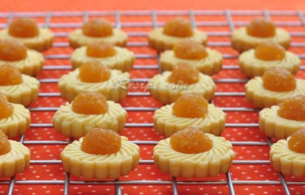 Pineapple Tart Jam Marmalade Thumbprint Linzer Cookies Stamps Circle Flower Sunny Edge Wave Cutter mold 2"