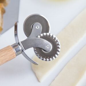 Fox Run 5542 Pastry Wheel Crimper and Cutter, Stainless Steel 1 x 2.75 x 6.5 inches