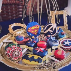 Anyana 4pcs set Super Hero Batman Superman cartoon Cookie impression Cutter pastry stamp biscuit mold Sugarcraft Cake Decoration