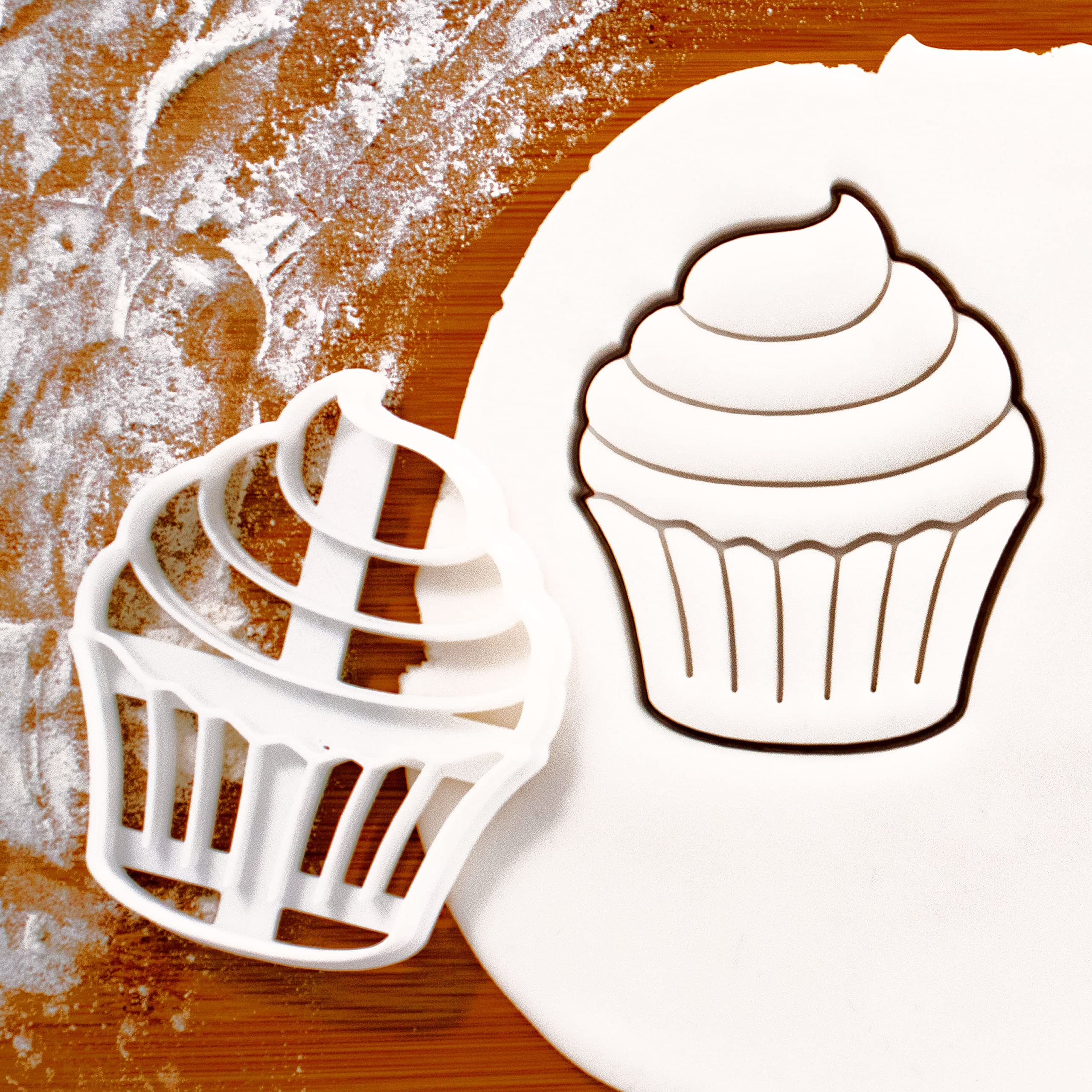 Cupcake cookie cutter, 1 piece - Bakerlogy