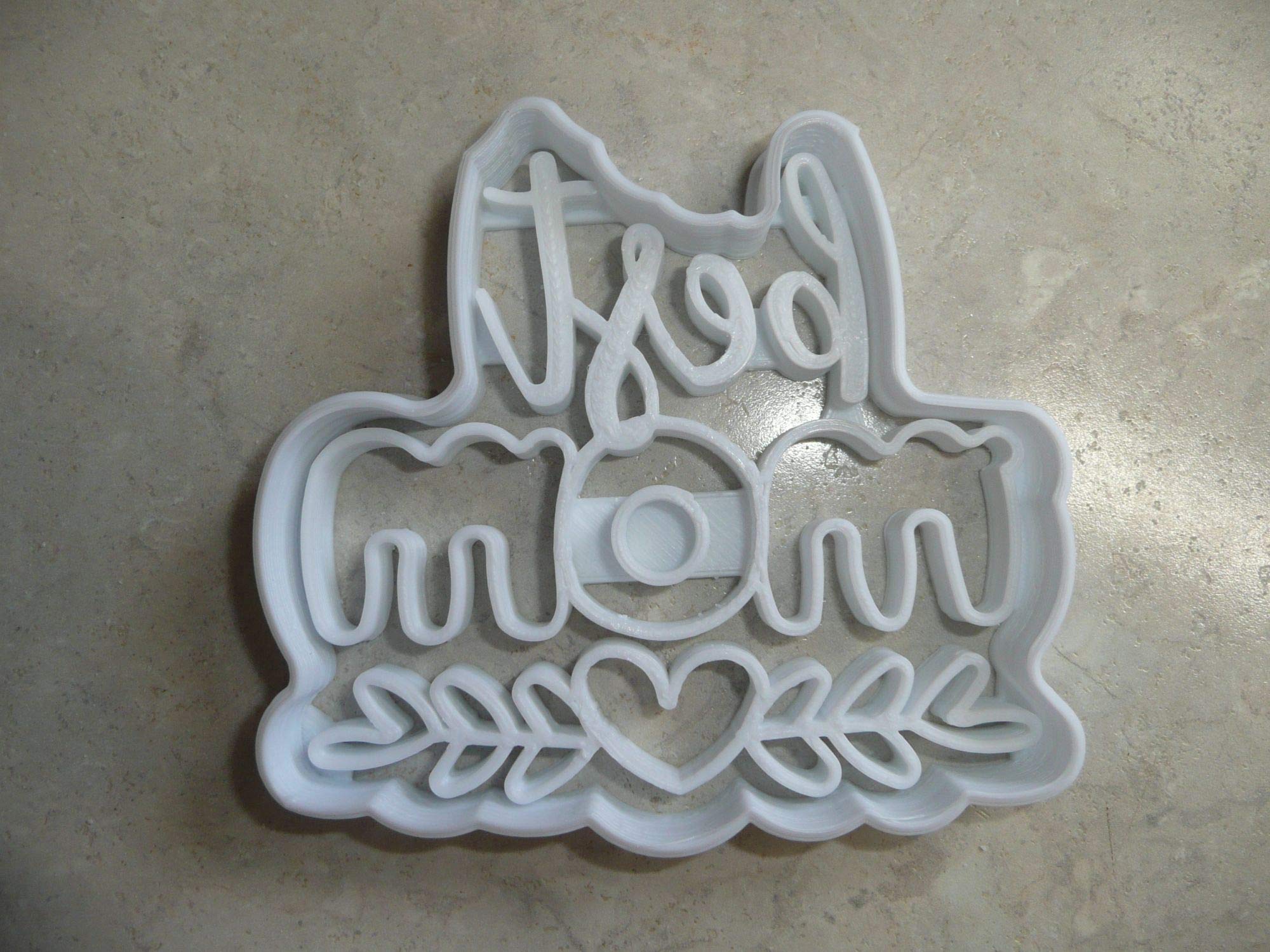 BEST MOM WITH HEART MOTHERS DAY CELEBRATION LOVE COOKIE CUTTER MADE IN USA PR3475