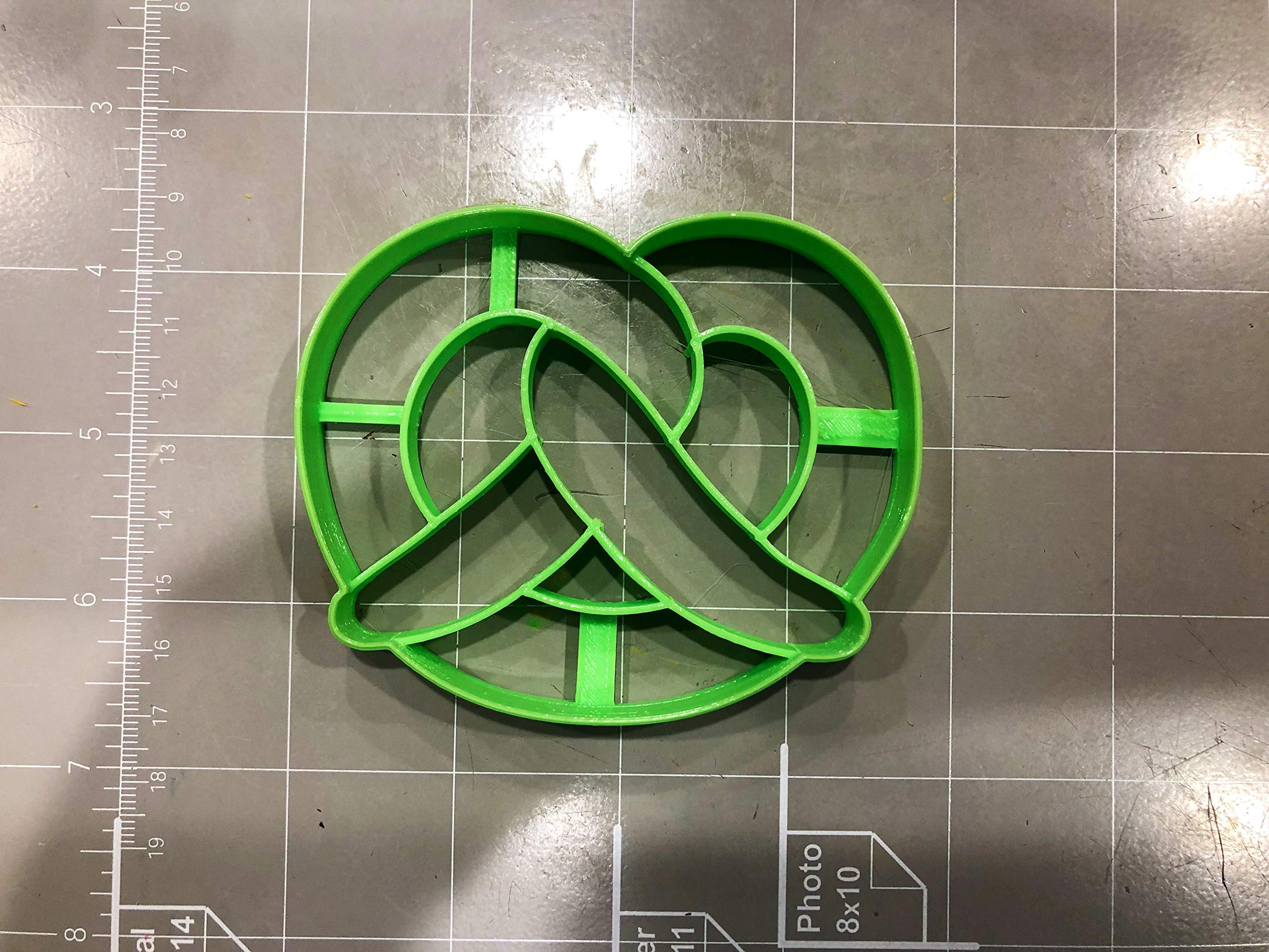 Pretzel Cookie Cutter