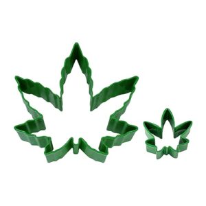 R & M International Hemp Leaves Set Cookie Cutter, Green