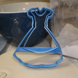 ALICE IN WONDERLAND ADVENTURES PRINCESS DRESS MOVIE CHARACTER COOKIE CUTTER USA MADE PR2912