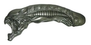 diamond select toys aliens: alien head metal bottle opener