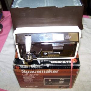 Black & Decker Spacemaker Can Opener EC60CAD