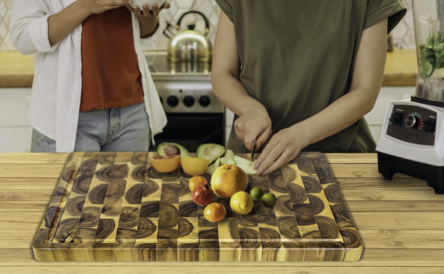 Cutting Board (17x13x1,5in) End Grain Cutting Board, Acacia Wooden Cutting Board, Butcher Block, Chopping Board - Reversible Multipurpose For Kitchen with Juice Groove, Cracker Holder & Inner Handles.