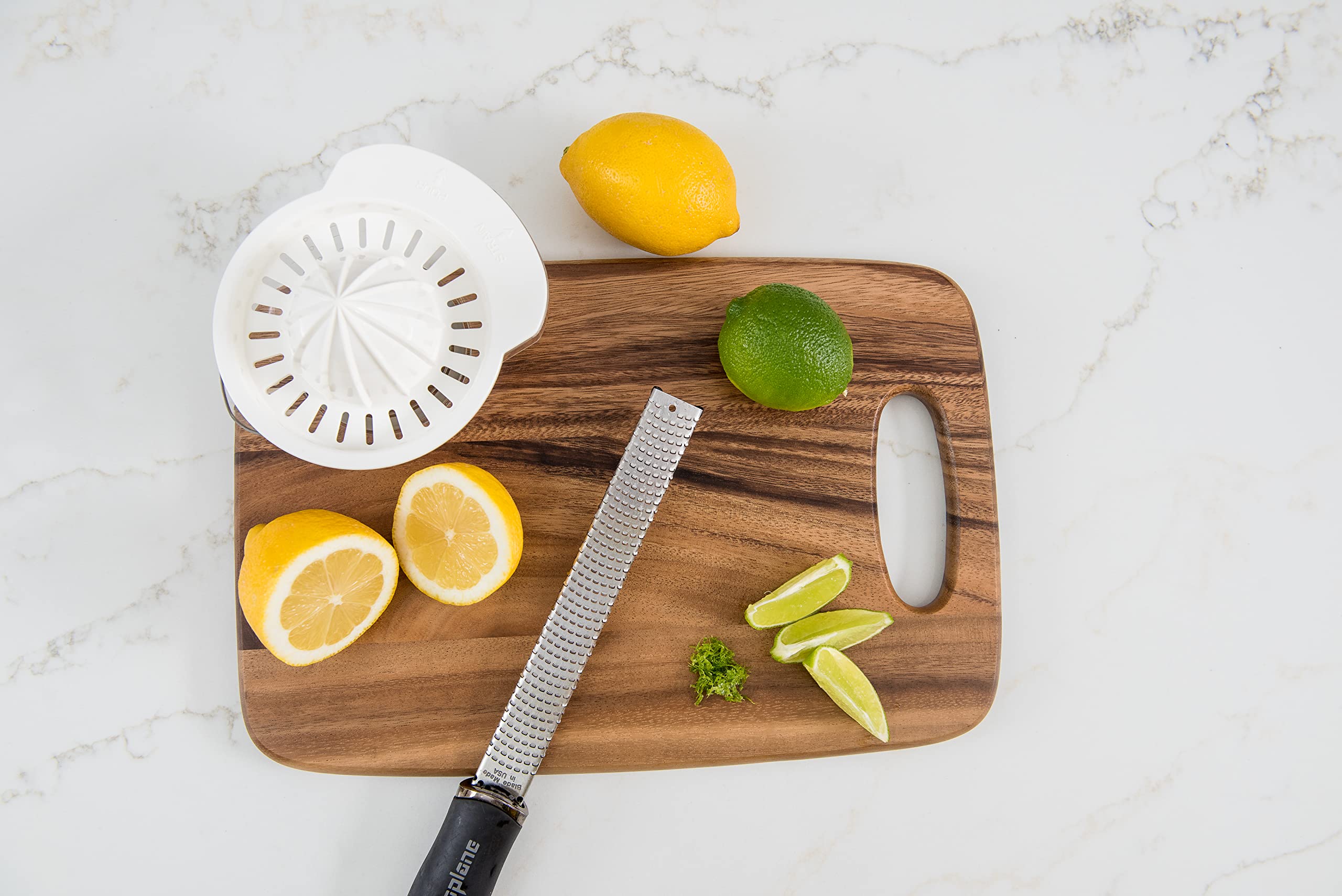 Acacia Rect. Cutting board, cut-out handle, 15X10X1”