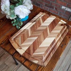 Lipper International Acacia Rect. Herringbone design Chopping board, side grooves, deep well, 18x12x1 Inches