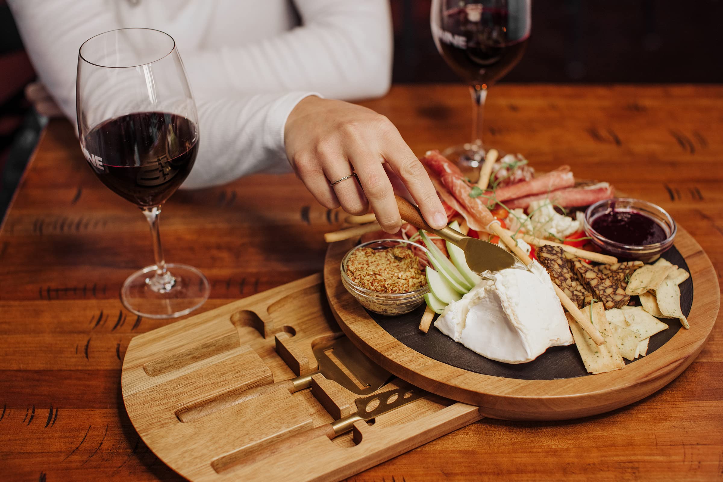 PICNIC TIME TOSCANA -Insignia Slate Serving Board with Cheese Tools, Charcuterie and Wood Cutting Set, (Acacia Wood & Slate Black with Gold Accents), Large