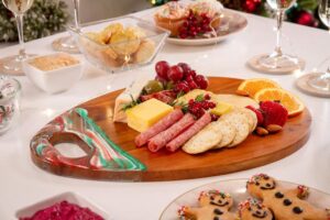 resin teardrop cheese board and knife set,