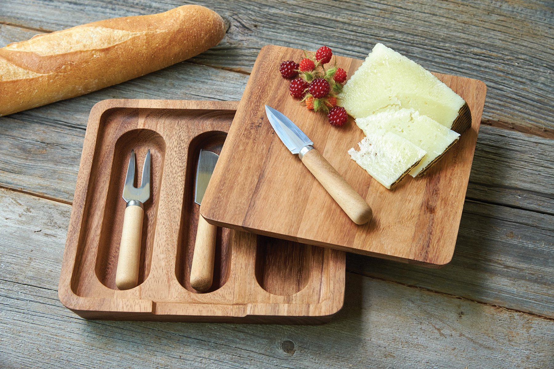 Ironwood Gourmet Cheese Board and Knife Set, Acacia Wood