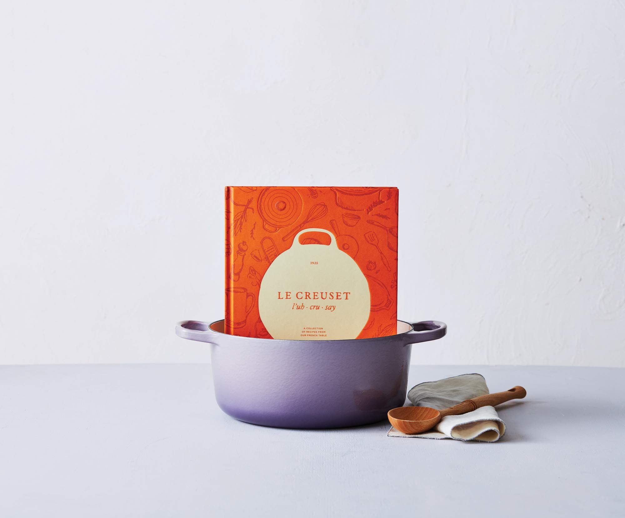 Le Creuset Cookbook, Orange, 8.75" x 11"