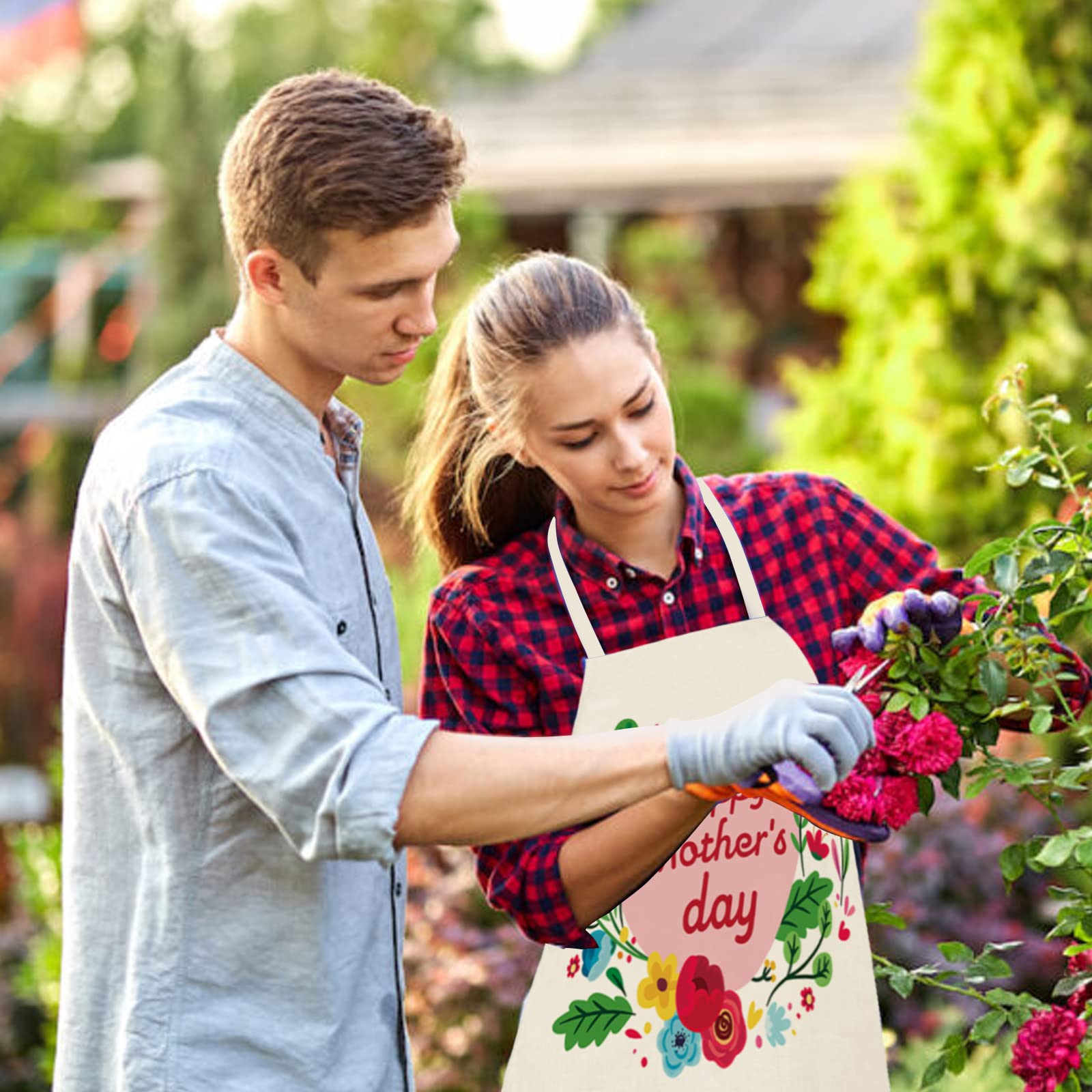 Kvittra Christmas Apron Gifts for Mom, Lady Apron for Women and Men, Adjustable Kitchen Chef Apron for Cooking Baking - Cute Birthday, Anniversary, Mother's Day, Christmas