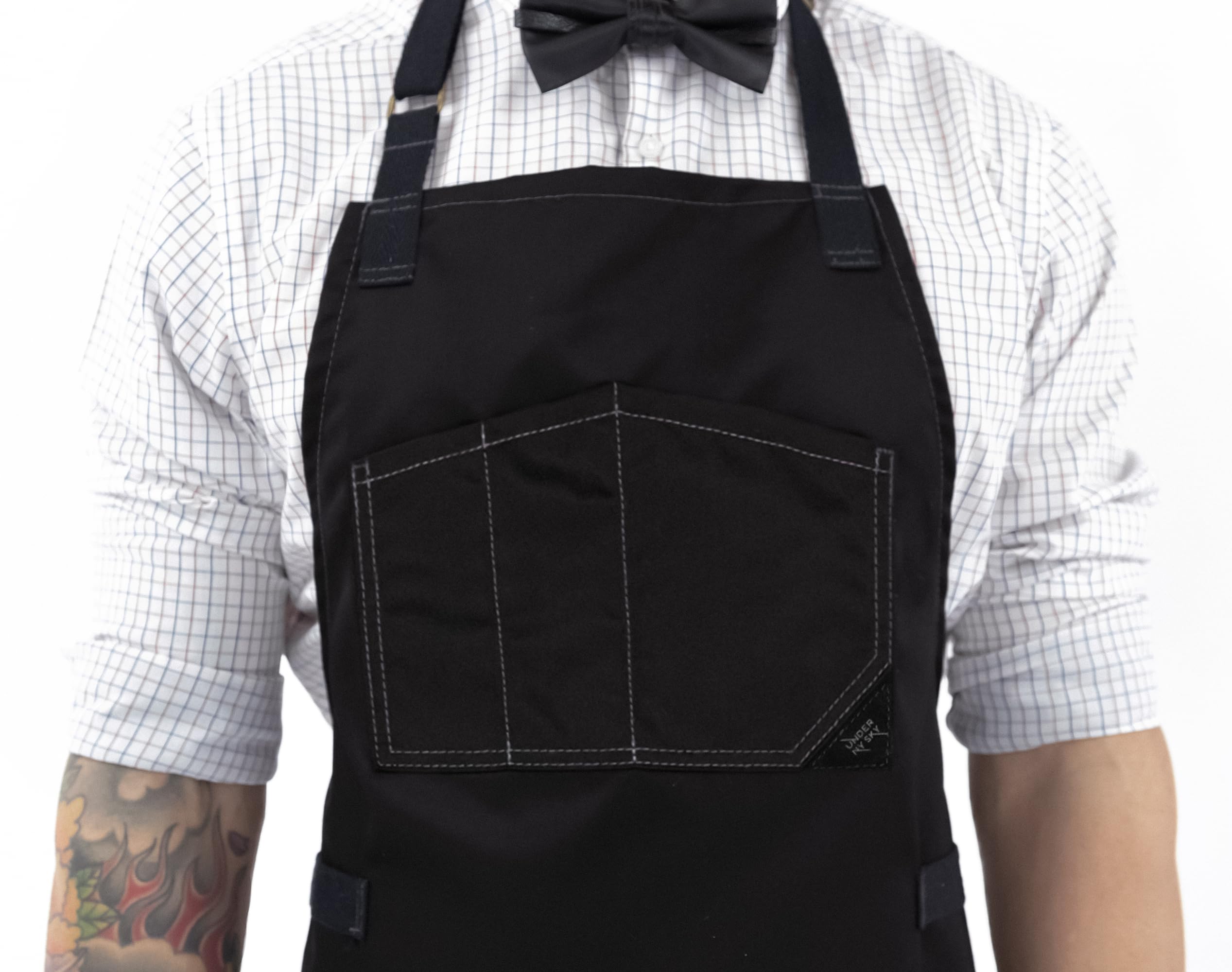 Under NY Sky Chef Apron – Professional Black Twill – Cotton Straps - Smart Pockets - Adjustable for Men and Women – Pro Chef, Cook, Kitchen, Baker, Barista, Bartender, Server Aprons