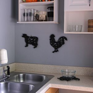 Set of 3 Black Cast Iron Farm Animal Kitchen Décor Trivets Rooster Pig and Cow Decorative Wall Hanging Art 9 Inches Long Farmhouse Style Table Accents