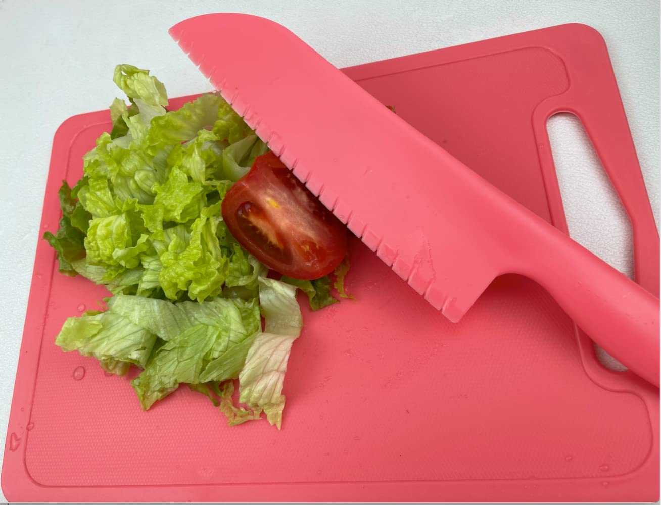 jawbush 11" Professional Salad & Bread Knife, Plastic Lettuce Knife for Veggies, Fruit, Cake, Salad, Serrated Chef Knife for Cooking and Cutting - Safe Nylon Knife for Nonstick Pans, Pink