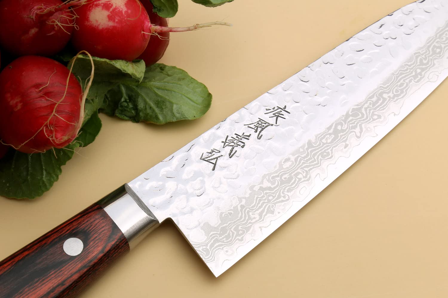 Yoshihiro VG-10 16 Layer Hammered Damascus Stainless Steel Santoku Chefs Knife (7'' (180mm))