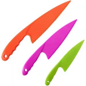 Xaocaige Plastic cake Knife, Children's Kitchen Safety Knife 3 piece set Nylon, Children's cooking knife 3 sizes and colors for cooking and cutting pastries, cake，breads, fruits, vegetables.