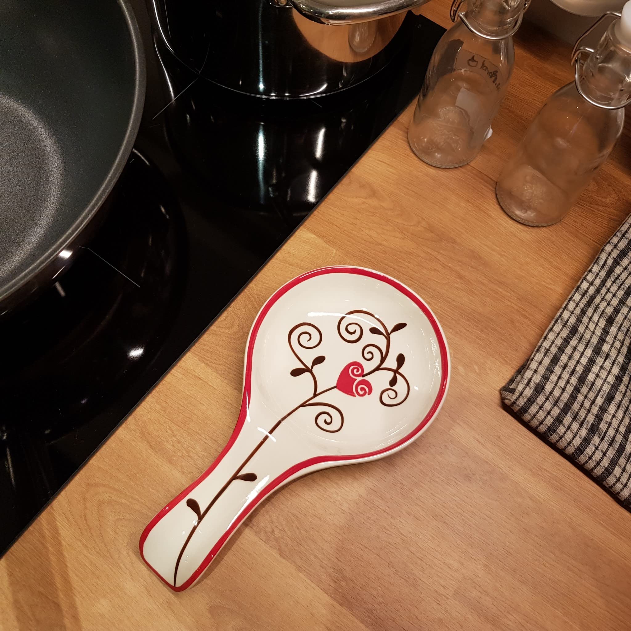 Cute Spoon Rest, Porcelain Spoon Rest for Kitchen Counter, Stove Top, Kitchen Spoon Rest, Utensil Rest for Spoon, Ladle, Spatula, Modern Farmhouse Kitchen Décor. (Red Heart))