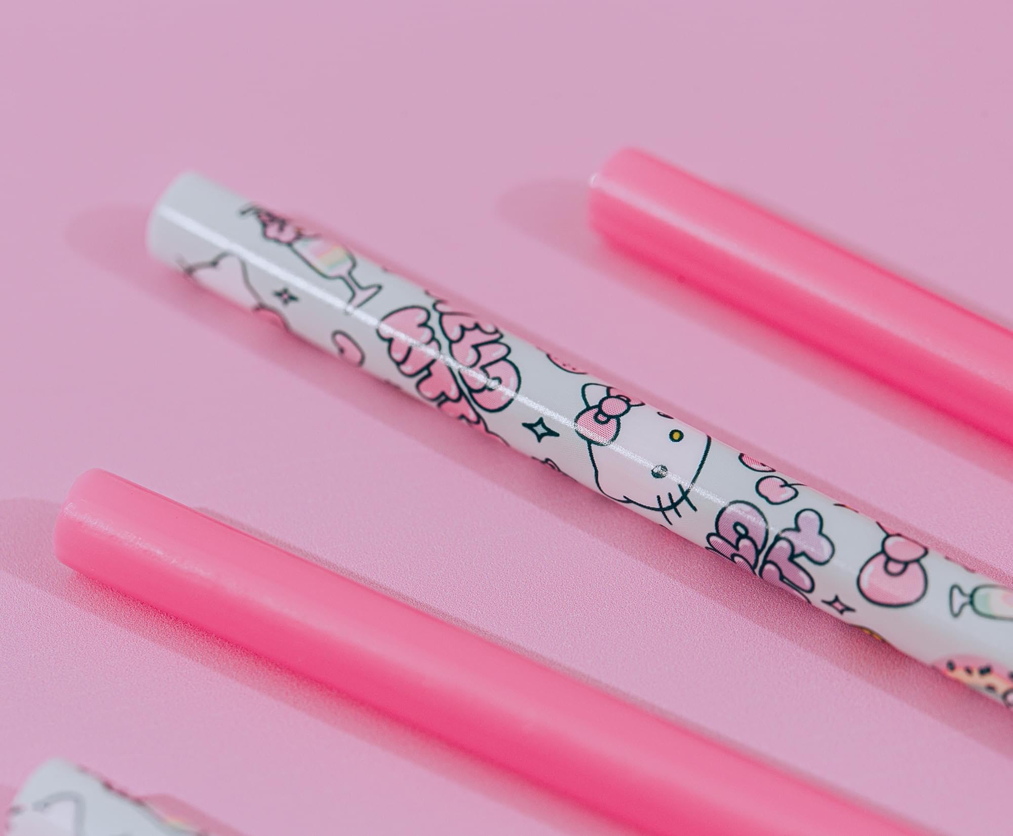 Silver Buffalo Sanrio's Hello Kitty Kawaii Treats 4pc Reusable Plastic Straw Set,10x1.5x.25, Pink