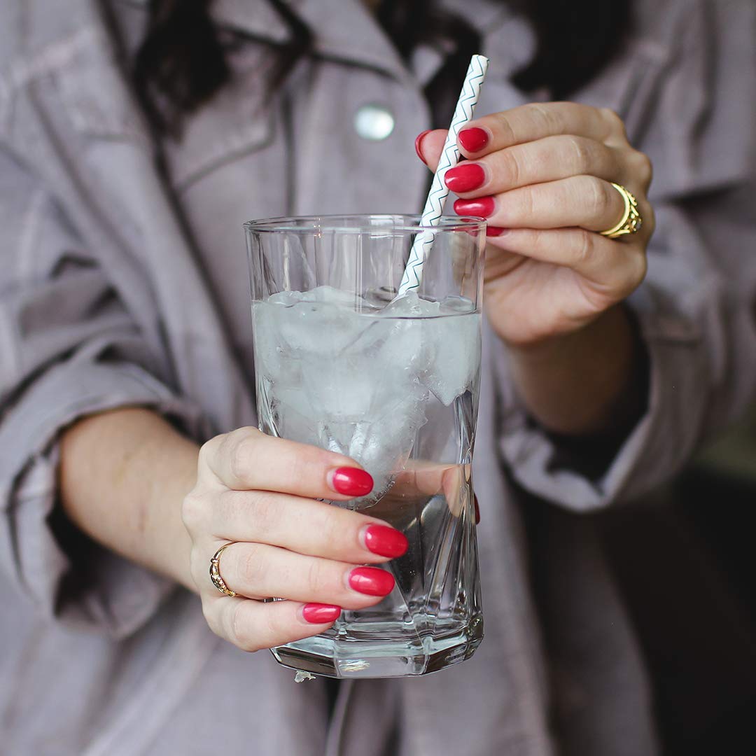 Lunchskins 50-Pack Chevron Blue Long-Lasting Biodegradable Paper Straws â€“ Odor + Taste-Free - Eco- Friendly Straws for water, Juice, Soda, Cocktails, Shakes, Smoothies and more